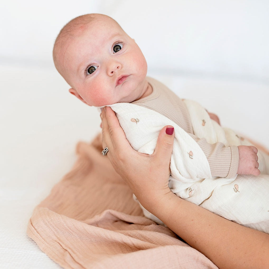 2 Pack Cotton Muslin Swaddle Blanket - Pink Pear – Ely's & Co.